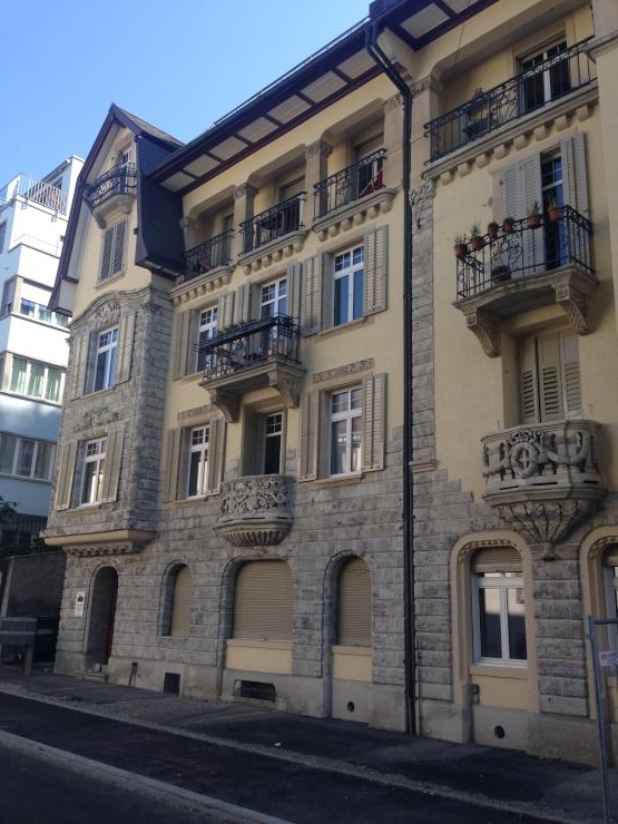 Zimmer in schöner Jugendstil-WG in Top-Lage (HB 5min, USZ 5min ...