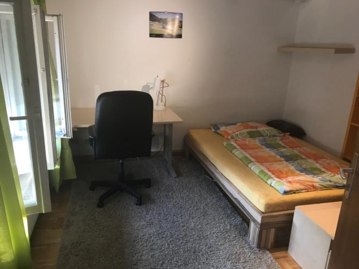 Helles 13qm-Zimmer in einer 3er-WG - Suche WG Weingarten