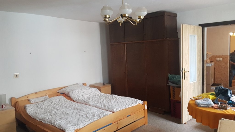 90m² Wohnung sucht neue Bewohnerin - WGZimmer Potsdam-Potsdam West