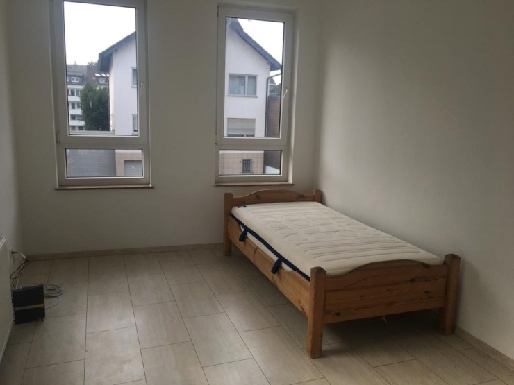 Teilmobiliertes Zimmer in Neuendorf - WG-Zimmer Koblenz-Neuendorf