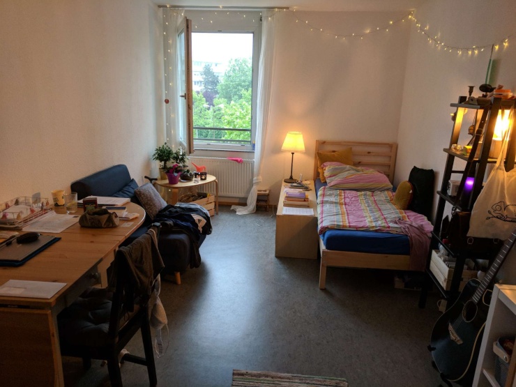 16m² WG-Zimmer im Wohnheim (students only!) - Wohngemeinschaft in ...
