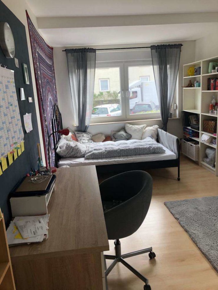 großes WG-Zimmer in guter und ruhiger Lage - WG-Zimmer in Gießen