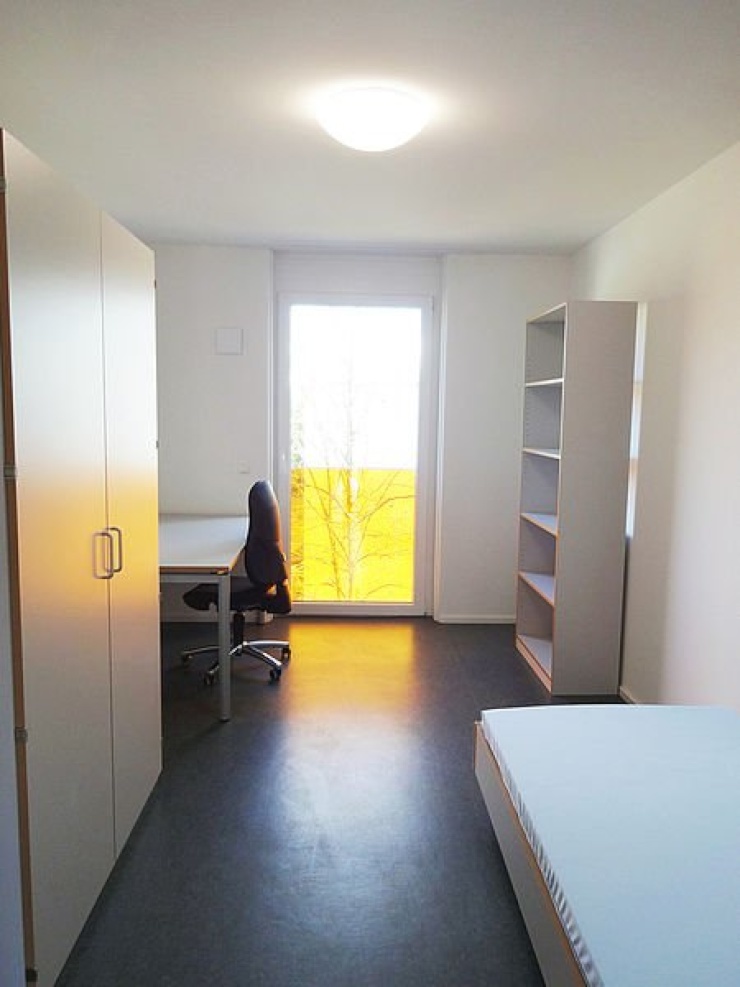 Schönes WG Zimmer im Wohnheim zur Zwischenmiete - WG-Zimmer in Konstanz ...
