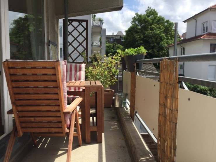 WG-Zimmer (14 qm) mit großem Sonnenbalkon (9 qm) in ruhiger zentraler Lage - Wohngemeinschaft ...