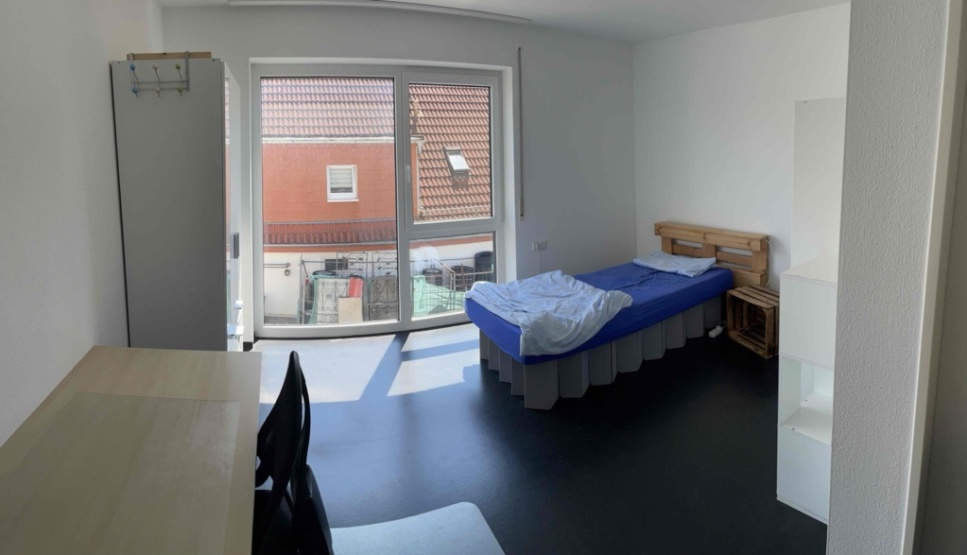 Einzimmerwohnung mit eigenem Bad in einer 4er WG - Zimmer Aalen