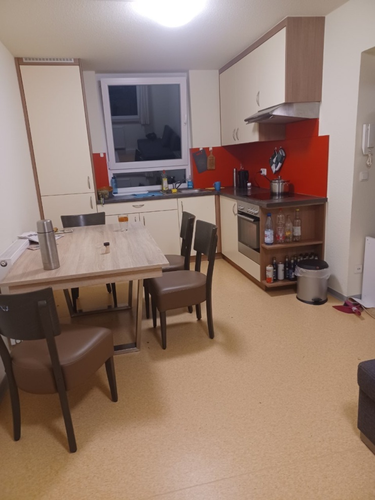 Schönes Zimmer in WG in Gießen, eigene Etage, eigene Küche und eigenes ...