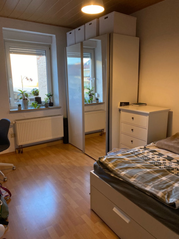 Helles 12m2 Zimmer am Rathenauplatz - Wohngemeinschaften Nürnberg-Wöhrd