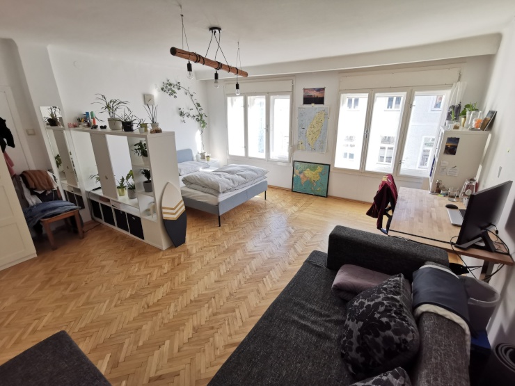 großes WG-Zimmer in 4er WG - WG Zimmer in Graz-St. Leonhard