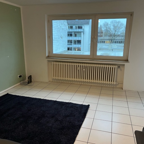 Großes WG Zimmer in Ehrenfeld frei - WG-Zimmer in Köln