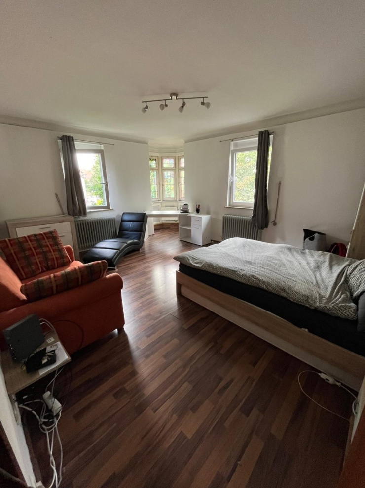 großzügiges WG-Zimmer im Zentrum von Aalen - WG-Zimmer in Aalen