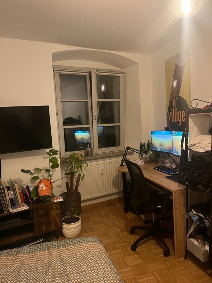 Schönes Zimmer in 3er WG unterhalb vom Neupfarrplatz - Zimmer ...