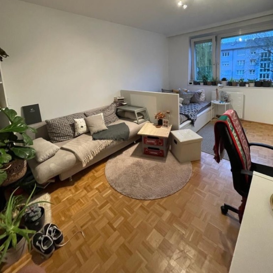 helles WG-Zimmer in dreier WG - WG-Zimmer Innsbruck-Amras