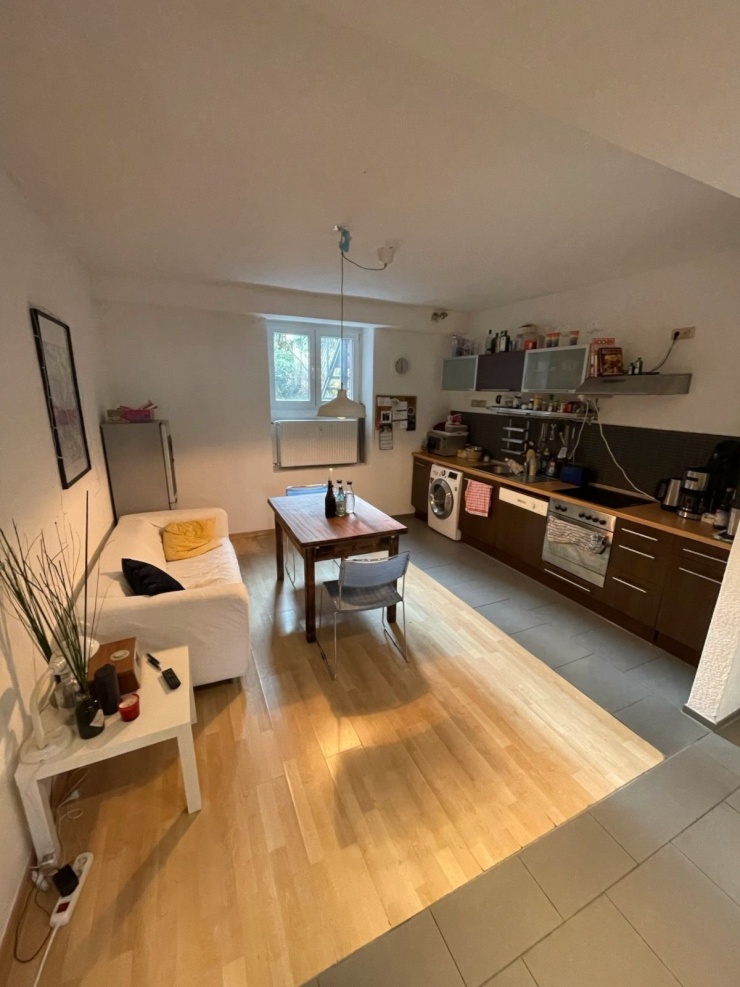 WG-Zimmer (24qm) Souterrain in Köln-Klettenberg ab Juni frei ...