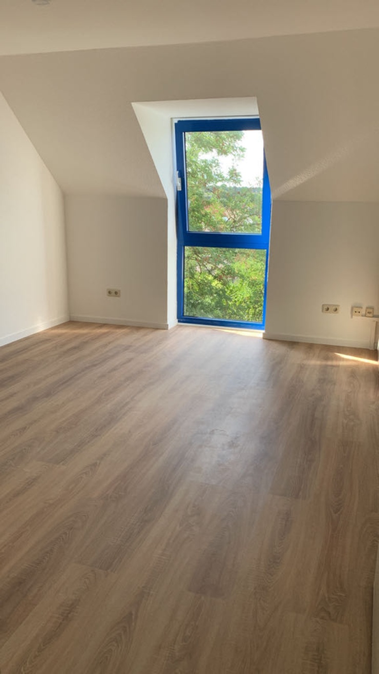 2 helle Zimmer in DreierWG Pauschalmiete 340€ - WG Suche Lüneburg-Neu Hagen