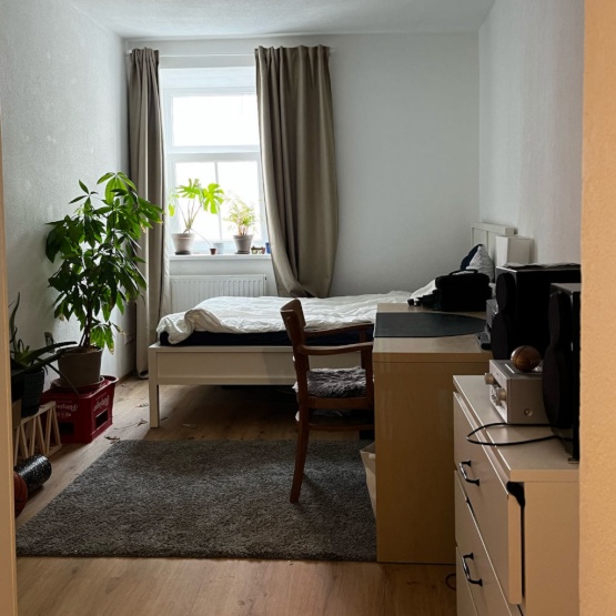 Zimmer in einer 3er WG in Wilten ! - WG-Zimmer in Innsbruck-Wilten