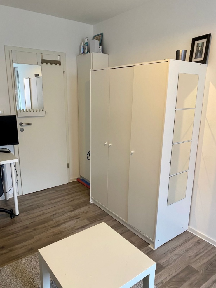 Short-term Sublet : 16m2 WG-room next to the OlympiaPark - WG-Zimmer in ...