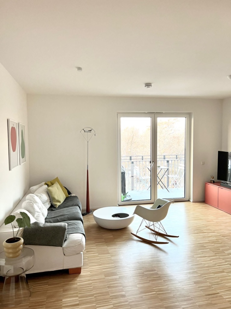 Modernes WG-Zimmer zur Zwischenmiete (Oktober und November ...