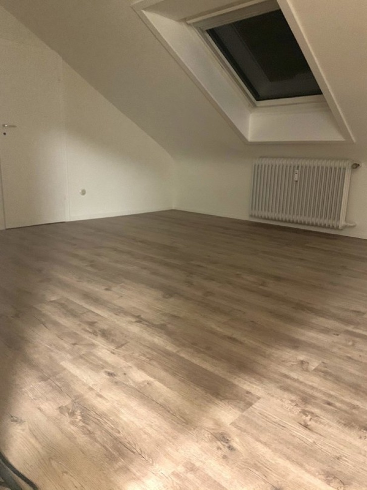 gemütliche Mansarde - 1-Zimmer-Wohnung in Freiburg im Breisgau-Sankt ...