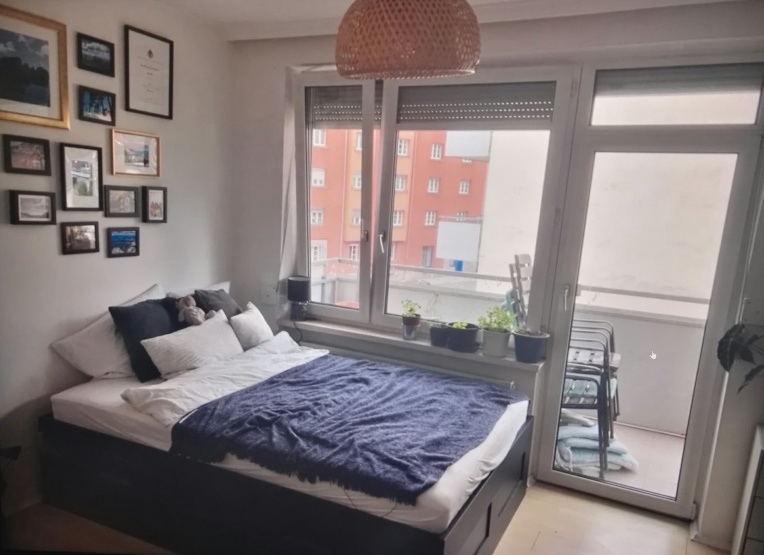 Helles Zimmer in 3er WG - WGs in Innsbruck-Wilten