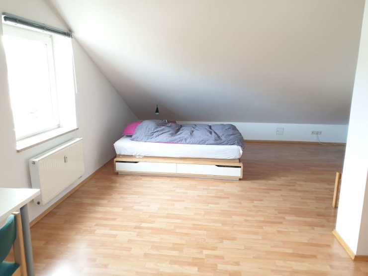 Zimmer mit eigenem Bad in 4er Haus-WG - WG München-Milbertshofen-Am Hart