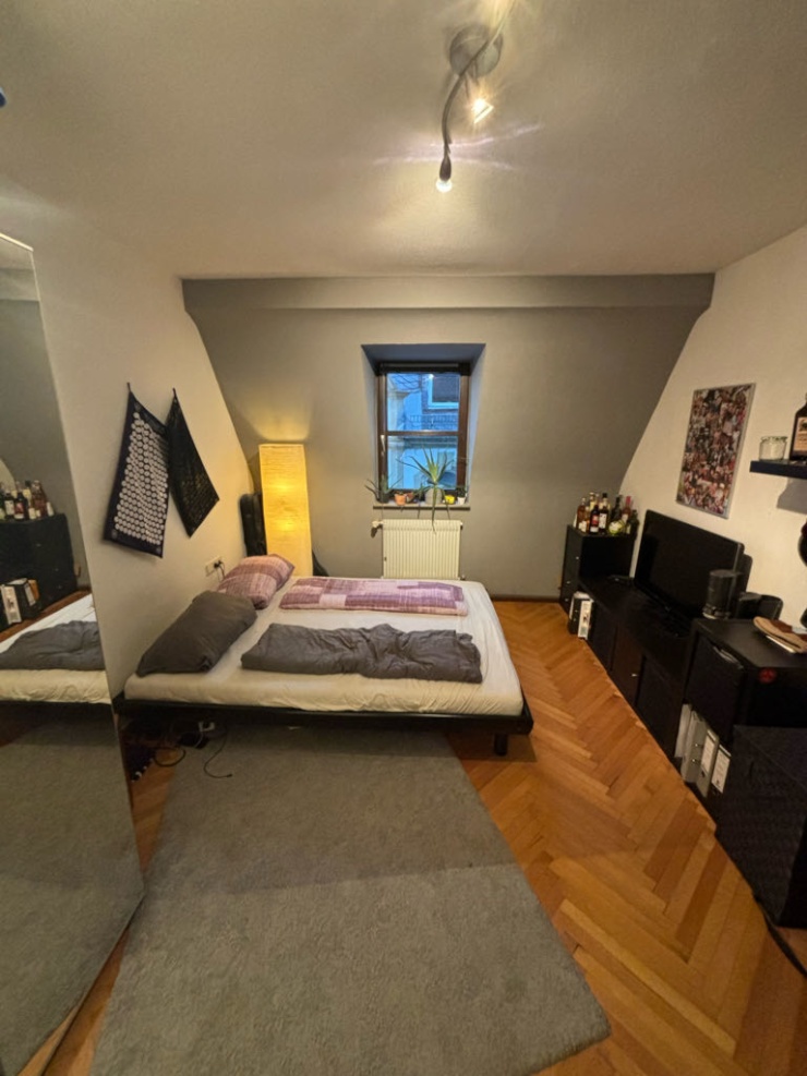 WG Zimmer zur Zwischenmiete Löwenbrücke - WG Würzburg möbliert Würzburg-Steinbachtal