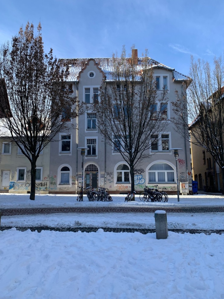 Niko 10: Wunderbares gemeinsames Leben in der Innenstadt - Zimmer ...